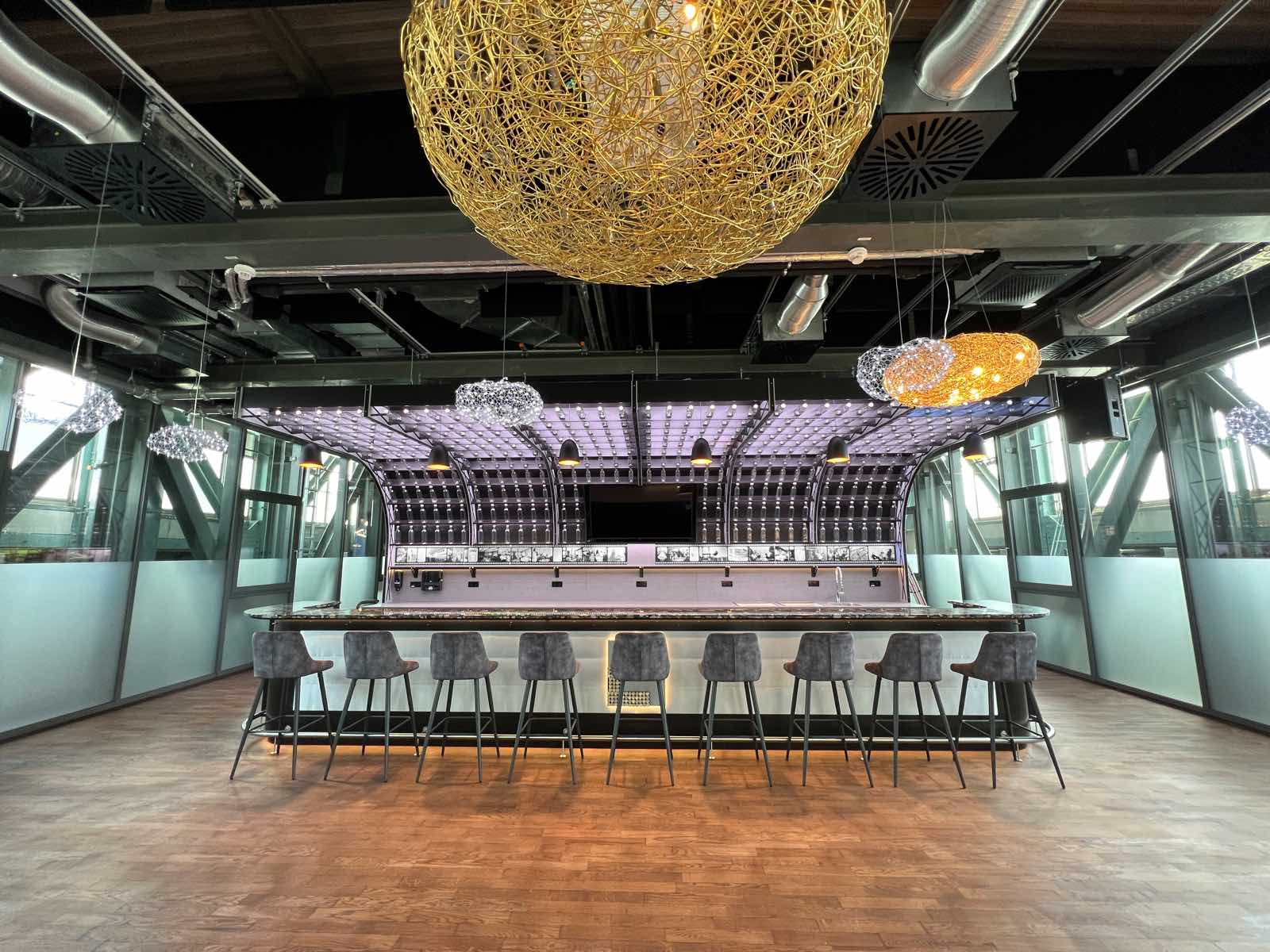 Motorworld München eröffnet die Zeppelin Lounge